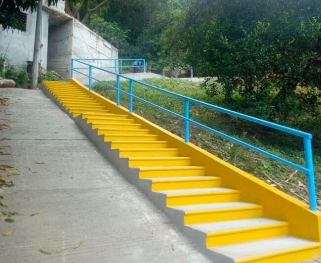 CONSTRUCCIÓN DE RAMPA CON ESCALONES, EN LA FORTUNA, COMPROMISO CUMPLIDO ...