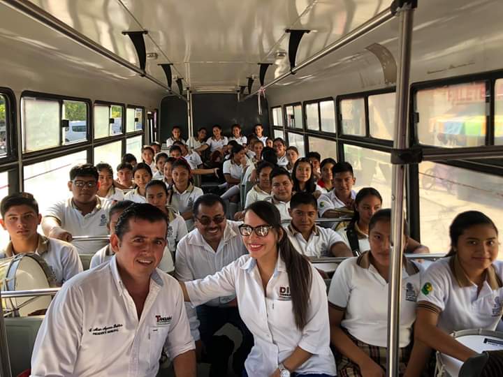 Alcalde entrega dos autobuses para transporte de estudiantes totalmente ...