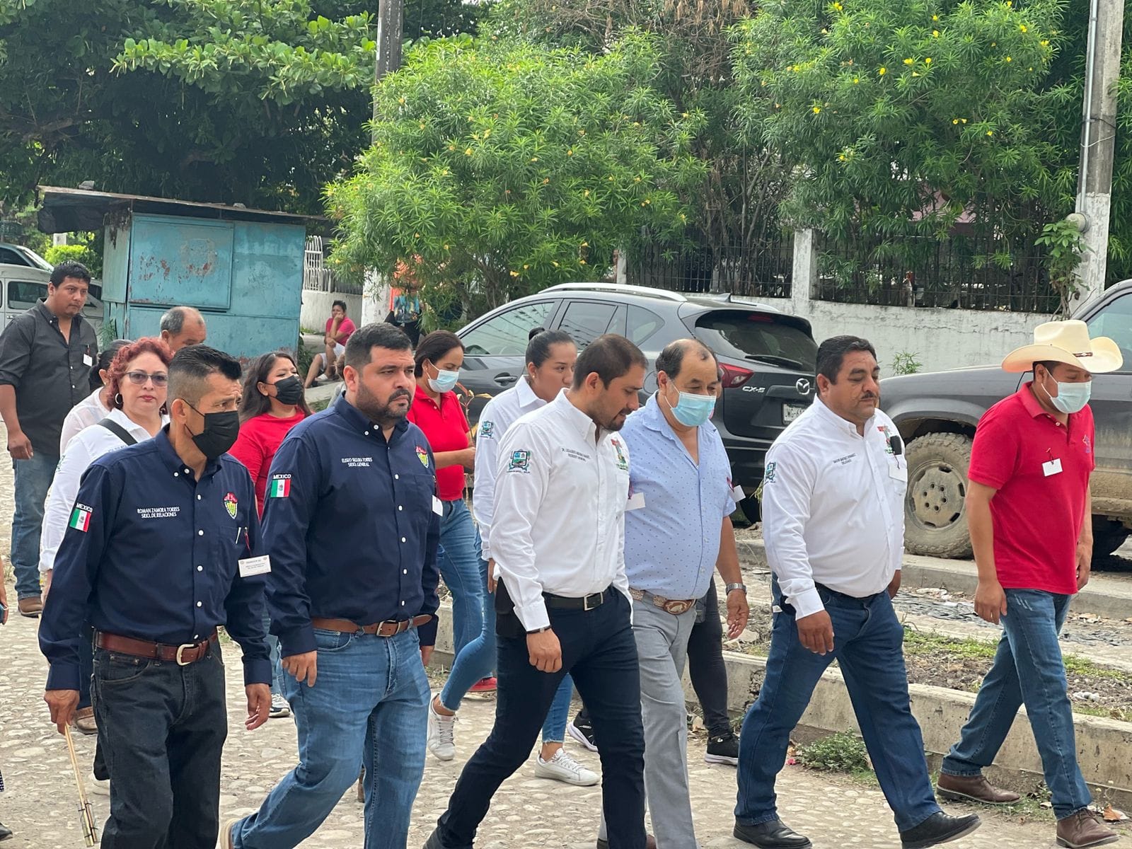 PRESIDENTE MUNICIPAL PARTICIPA EN EL DESFILE DEL 1 DE MAYO EN TAMBACA ...